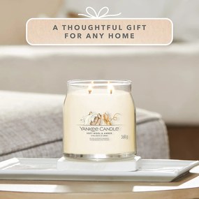 Yankee Candle vonná svíčka Signature ve skle střední Soft Wool & Amber 368g