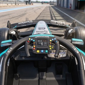 AIYAPLAY Mercedes-AMG PETRONAS F1 12 V elektrický go-kart pro děti Gokart s lithium-akumulátorem 2 motory Plynulý start