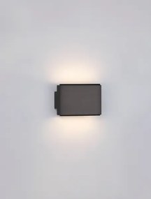 Minimalistické nastěnné svítidlo Oti Hliník