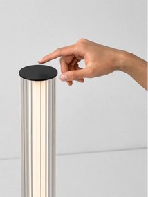 Matně černá hliníková LED stmívatelná stojací lampa se skleněným stínidlem (výška 130 cm) Glovia – Nova Luce