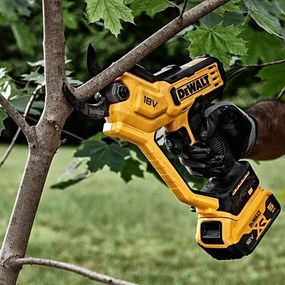 Aku nůžky na větve DeWALT DCMPP568P1-QW