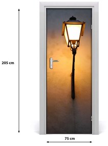 Fototapeta samolepící dveře stará ulička lampa 75x205 cm