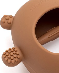 Silikonové kousátko na ruku medvídek New Baby karamelově hnědá