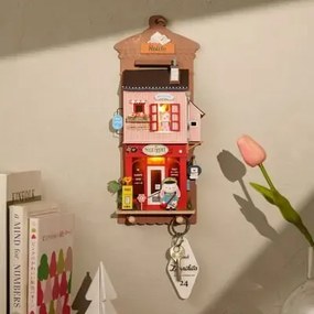 RoboTime miniatura domečku k zavěšení Kancelář pošty / od 14 let