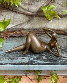 Modernistická bronzová socha Nahá žena MODERN ART 3