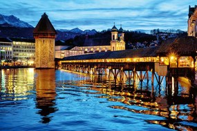 DIMEX | Vliesová fototapeta Kapellbrücke, Lucern MS-5-1062 | 375 x 250 cm| modrá, černá, hnědá