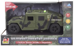 Vojenské obrněné vozidlo s českým hlasem