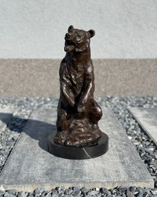 Bronzová socha soška Hnědý stojící Medvěd