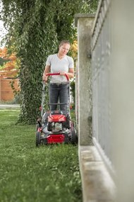AL-KO 46.0-4 SP-A Comfort Plus Benzínová sekačka s pojezdem, 46 cm pro plochy až 1100 m2, mulčování, AL-KO 145QSS