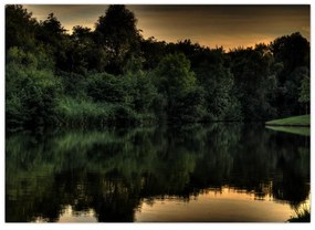 Skleněný obraz jezera u lesa (70x50 cm)