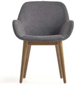 OnaDnes -20% Tmavě šedá látková jídelní židle Kave Home Konna s dřevěnou podnoží