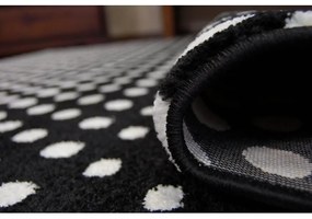 Kusový koberec Puntíky černý 140x190cm