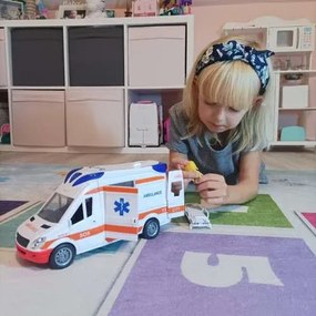 Sanitní vůz – ambulance se zvukovou a světelnou signalizací