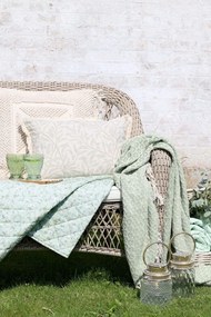 Zelený prošívaný přehoz s květy Flowers Aix Quilt - 130*180 cm