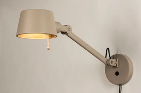 Nástěnné designové svítidlo s ramenem a vypínačem Niki Taupe