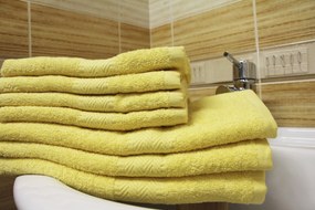 Froté ručník BOBBY - žlutý 50 x 100 cm, český výrobce Tibex