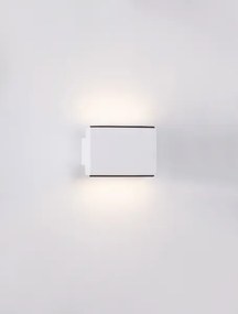 Minimalistické nastěnné svítidlo Oti Bílá