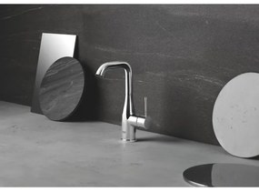 GROHE 32628001 - Umyvadlová baterie ESSENCE velikost L lesklý chrom