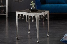 Stříbrný hliníkový odkládací stolek Lussig L, 50 cm