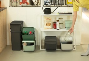 Brabantia Stohovatelný koš Sort&Go 20L světle šedý