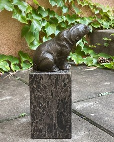 Bronzová socha soška MEDVĚD