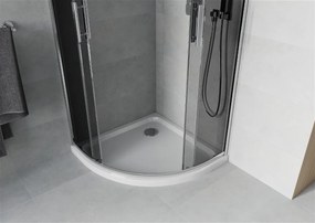 Mexen Rio, čtvrtkruhový sprchový kout s posuvnými dveřmi 70 x 70 cm, 5mm šedé sklo, chromový profil + bílá sprchová vanička, 863-070-070-01-40-4110