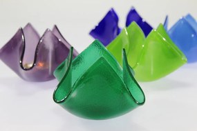 BDK-GLASS Skleněný svícen KVĚT - tmavě zelený