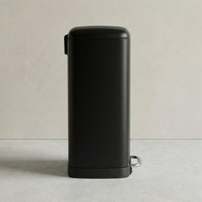 Odpadkový koš s pedálem MYK, 30 l – černý