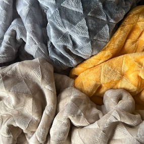 Oboustranná deka s beránkem - Triangl béžová