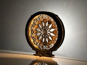 Li-Go "Srdce, mandala s tygřím okem" Stolní lampa 20x22 cm černá s patinou
