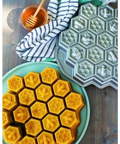 Forma na bábovku včelí plástev zlatá Nordic Ware