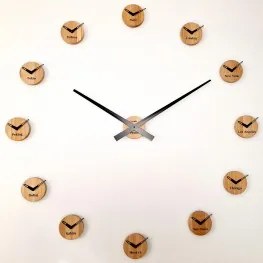 KUBRi 0001 - hodiny české výroby s možností zobrazit 12 časových zón