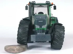 Bruder 3040 Traktor Fendt 936 Vario / 1:16 / od 4 let