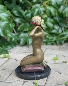 Vídeňský bronz socha soška Nahá žena s náhrdelníkem