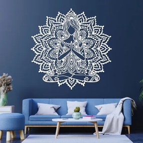Dřevěná mandala jóga žena – moderní 3D obraz na zeď do obýváku | SENTOP HDF0511