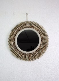 Zrcadlo kulaté TIMOR, hnědé, pravé mušle, ruční práce, 46 cm