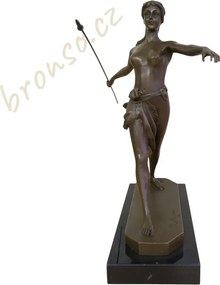 Amazonská bojovnice – bronzová socha silné ženy, umělecká dekorace