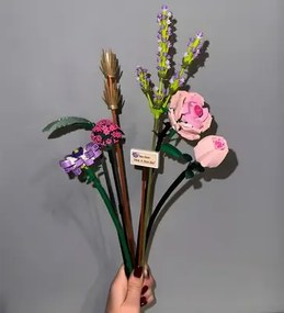 JOKOMISIADA Stavebnice Kytice / 547 dílků / Plastové dílky
