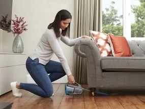 BlackDecker BHHV320J šedo-modrá / Aku Ruční vysavač / 12V / 0.7 L / Do