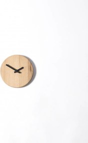 Nástěnné hodiny Pure XS, bukové dřevo, černé ručičky