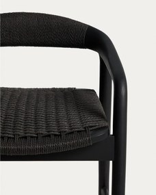 Černá barová židle s područkami z dubového dřeva (výška sedáku 65 cm) Derile – Kave Home