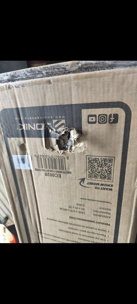 Reklamovať nebudem lebo to nie je chýba obchodu ale prepravnej spolocnosti